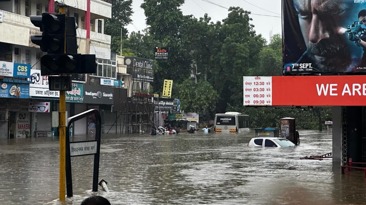Nagpur Rains: 4 Dead, Over 10,000 Homes Affected Due To Flood; Dy CM Fadnavis Takes Stock Of ...